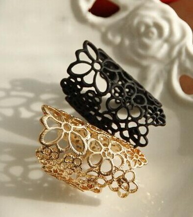 Hollow Out Lace Design Ring on Luulla